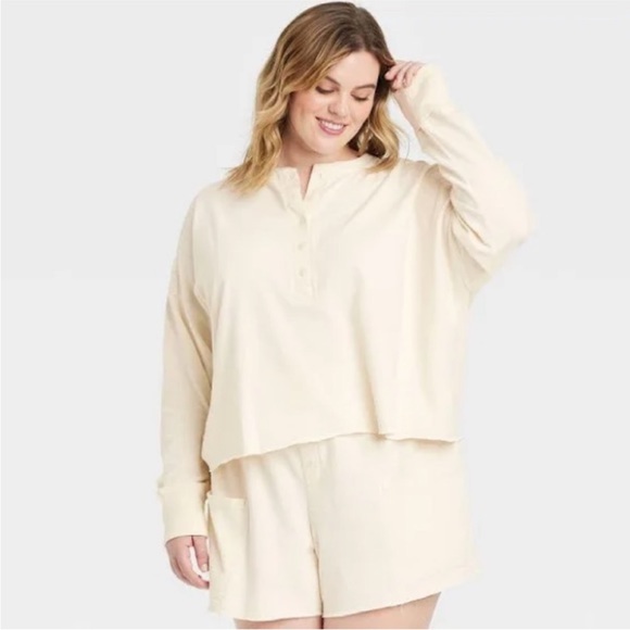 Universal Thread | Tops | Universal Thread Long Sleeve Henley ...